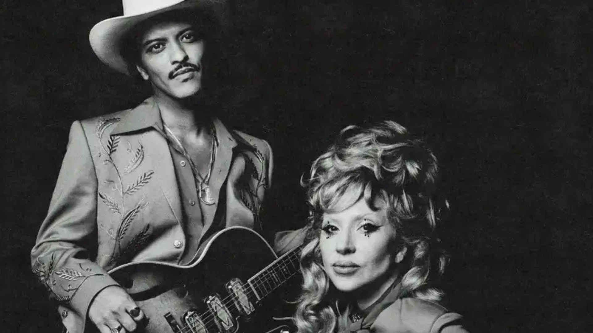 Lady Gaga e Bruno Mars Proximos de Baterem Recorde de Mariah Carey na ...